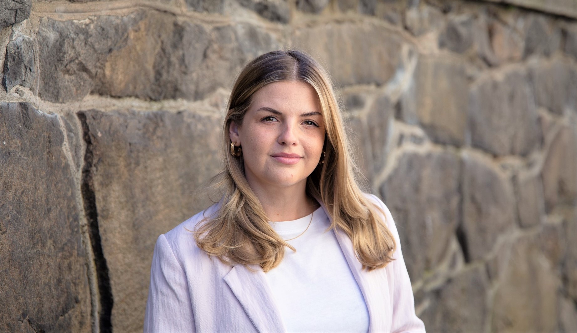 Så kan du investera smart när kronan är svag